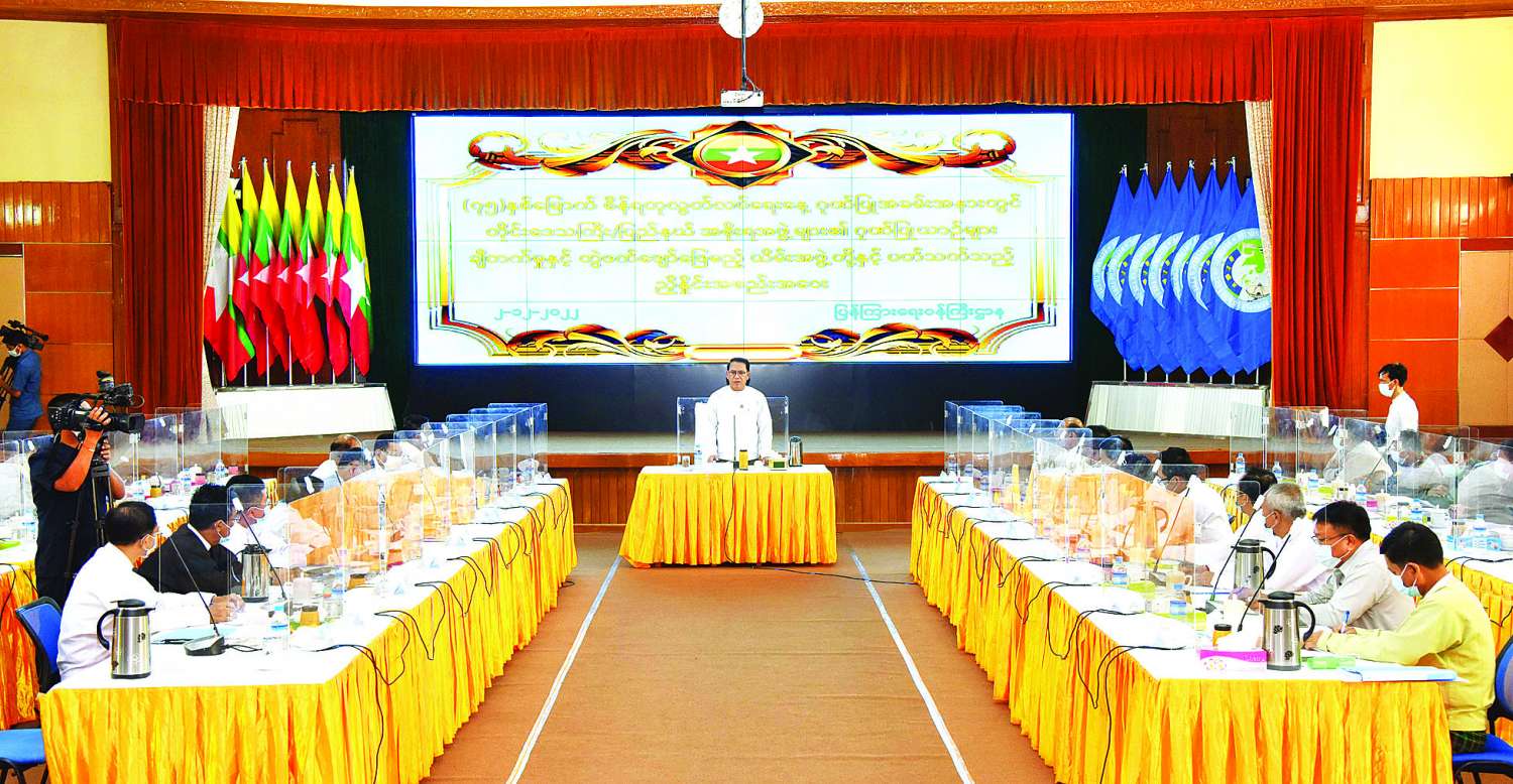 ၇၅ နှစ်မြောက် စိန်ရတုလွတ်လပ်ရေးနေ့ ဂုဏ်ပြုအခမ်းအနားတွင် ဂုဏ်ပြုယာဉ်မ